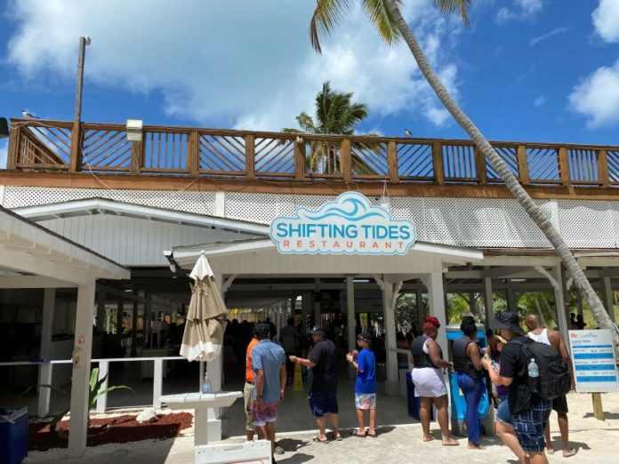 Blue Lagoon Island (Nassau): Full Review & Is It Worth It? | Cruzely.com