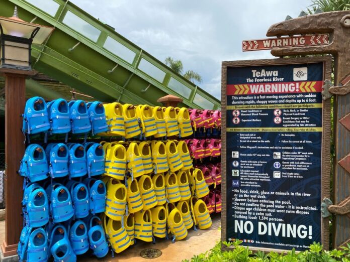 Is Volcano Bay Worth It? 17 Tips & Things to Know About the Waterpark ...