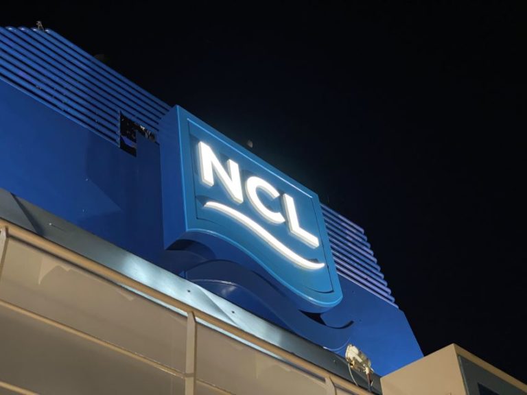 Norwegian Cruise Line Sharply Raises Service Charges Again (Up to 25% ...
