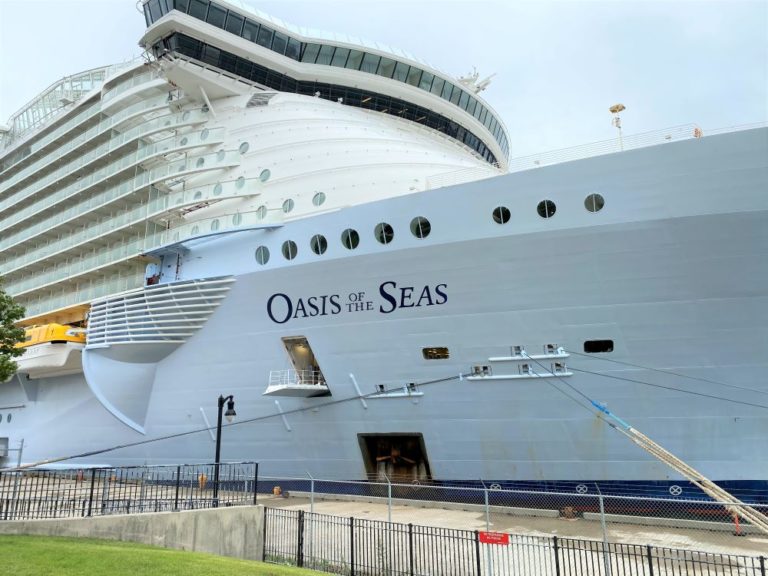 Best Cruise Ships In The World: 11 Reasons Oasis-Class Ships Are Our ...