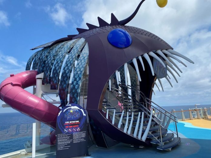 Oasis of the Seas Test Cruise Live Blog (Day 2): Sunny Sea Day to Try ...