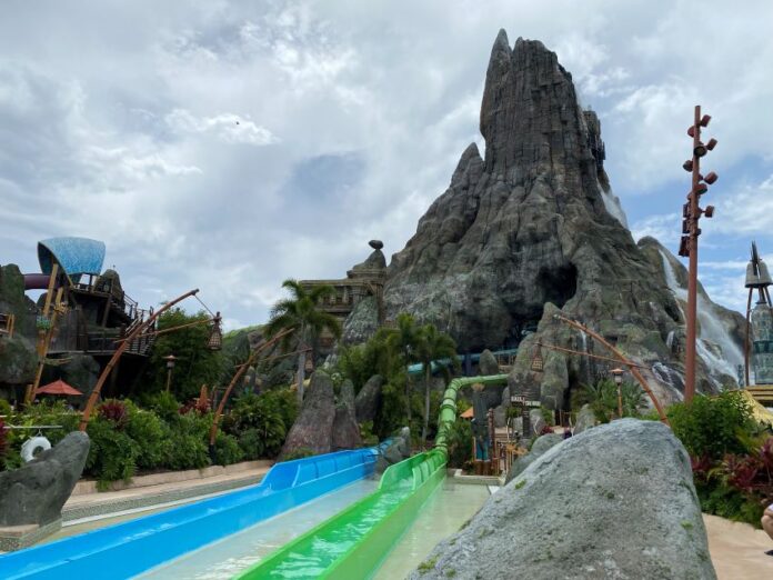 Is Volcano Bay Worth It? 17 Tips & Things to Know About the Waterpark ...